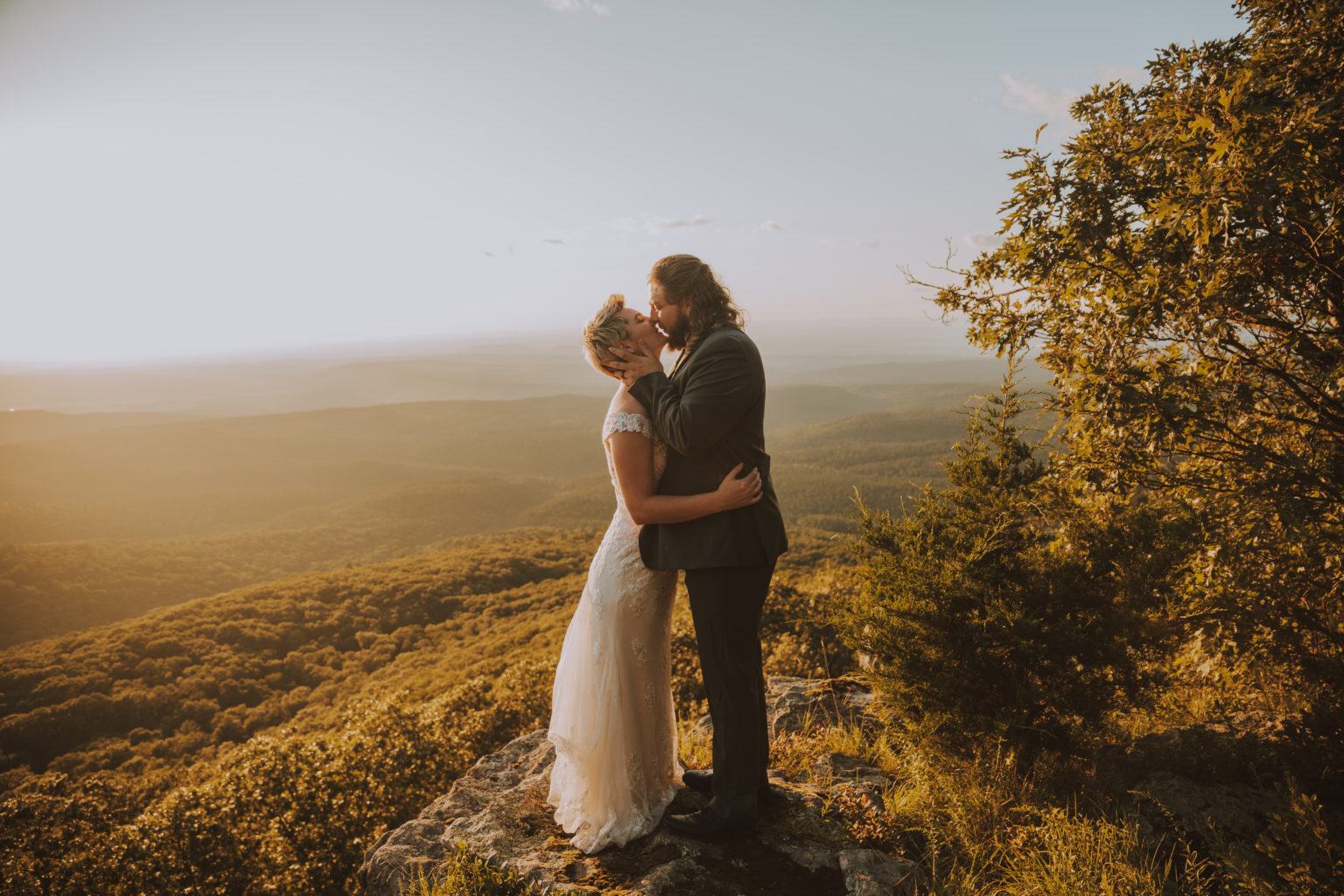 A Sunset Elopement at Mount Magazine State Park - Boston Mountain Photo ...