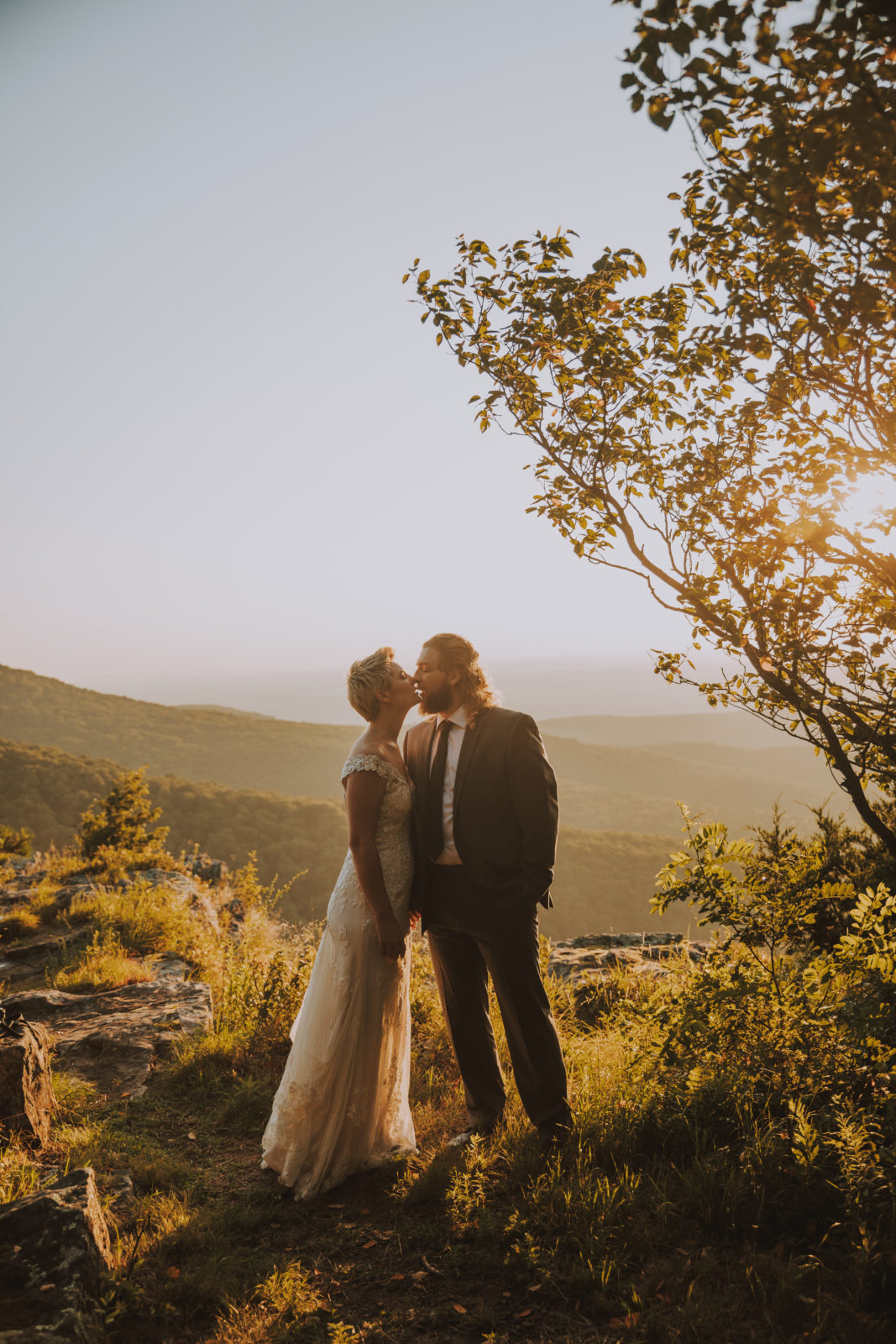 A Sunset Elopement at Mount Magazine State Park - Boston Mountain Photo ...