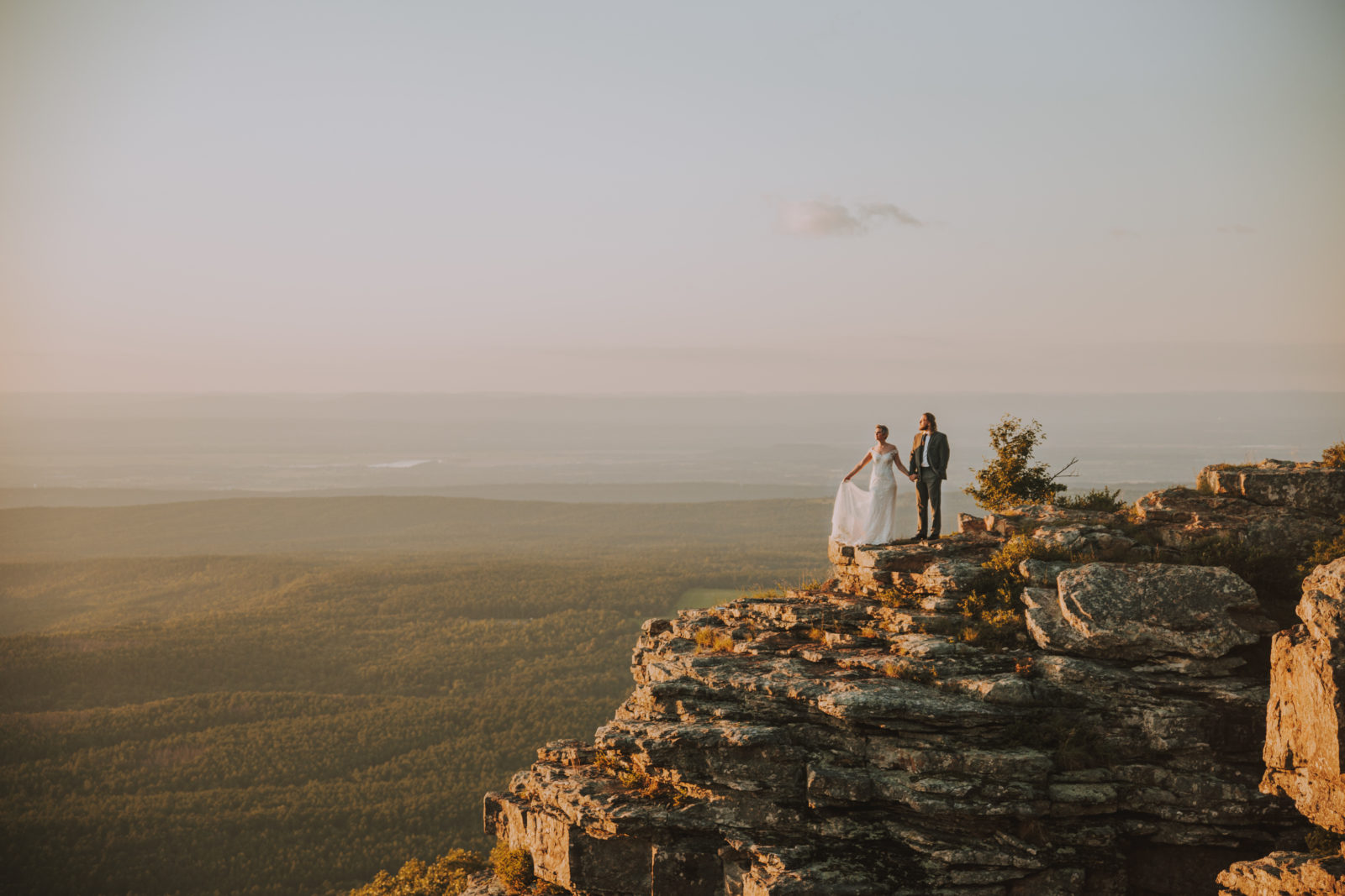 A Sunset Elopement at Mount Magazine State Park - Boston Mountain Photo ...