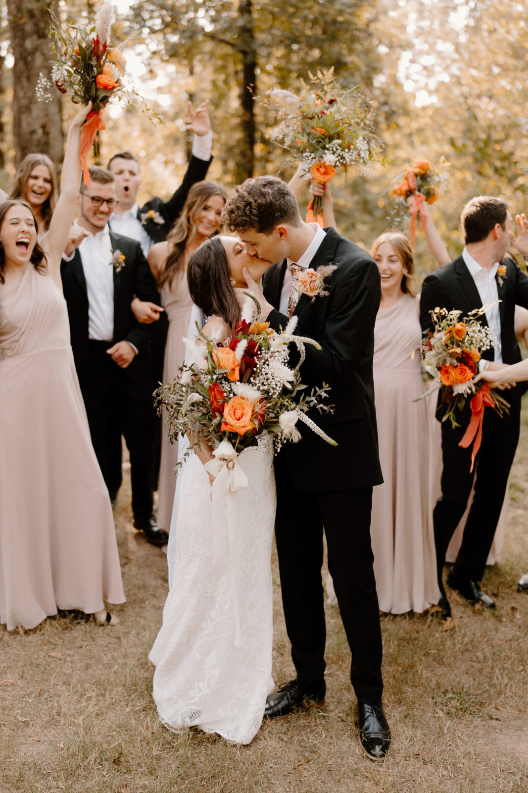 Top Ten Best Fall Wedding Venues in Arkansas // Arkansas Weddings