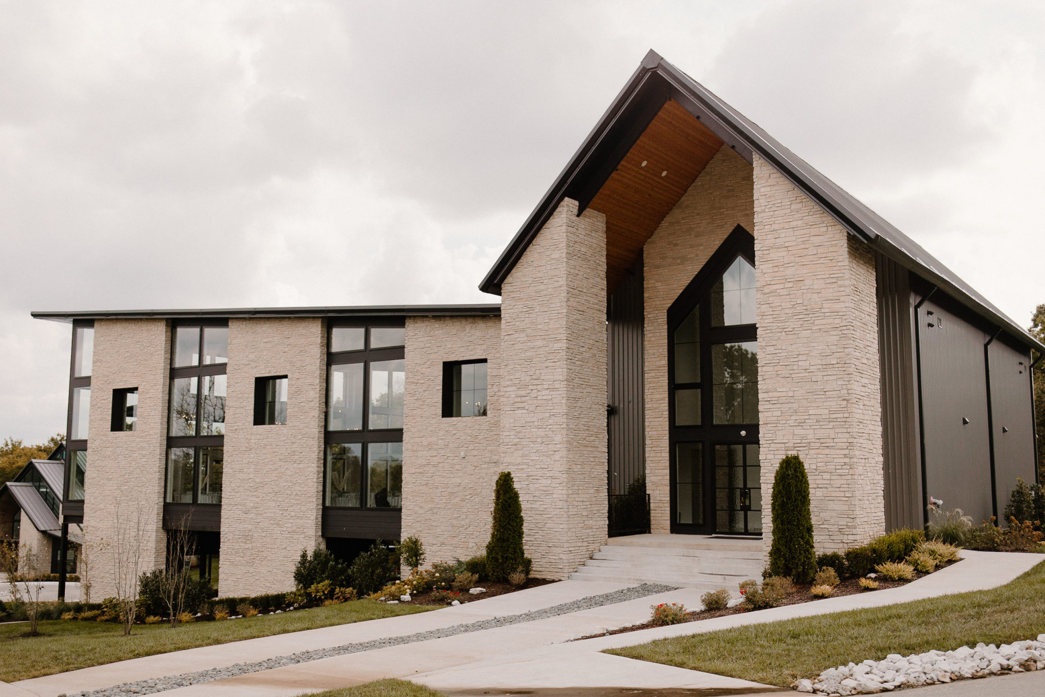 A Stunning Fall Wedding at Osage House